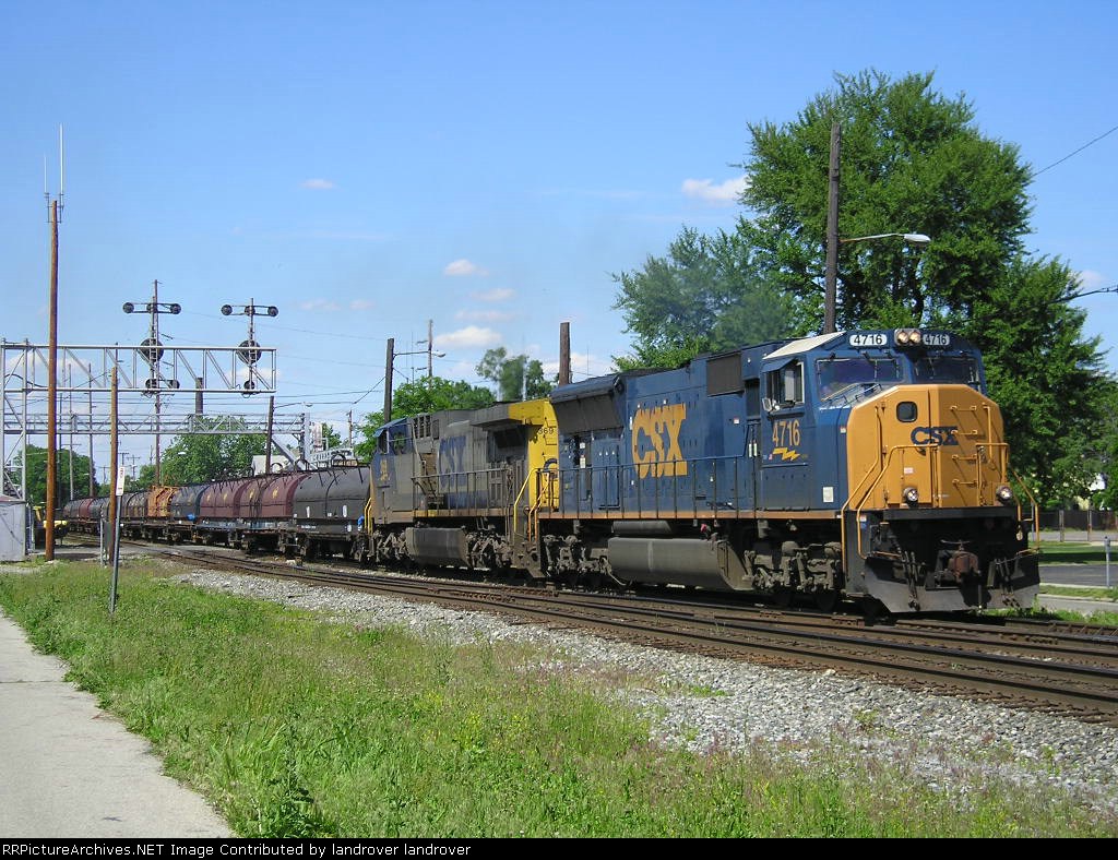 CSXT 4716 On CSX K 737 Southbound